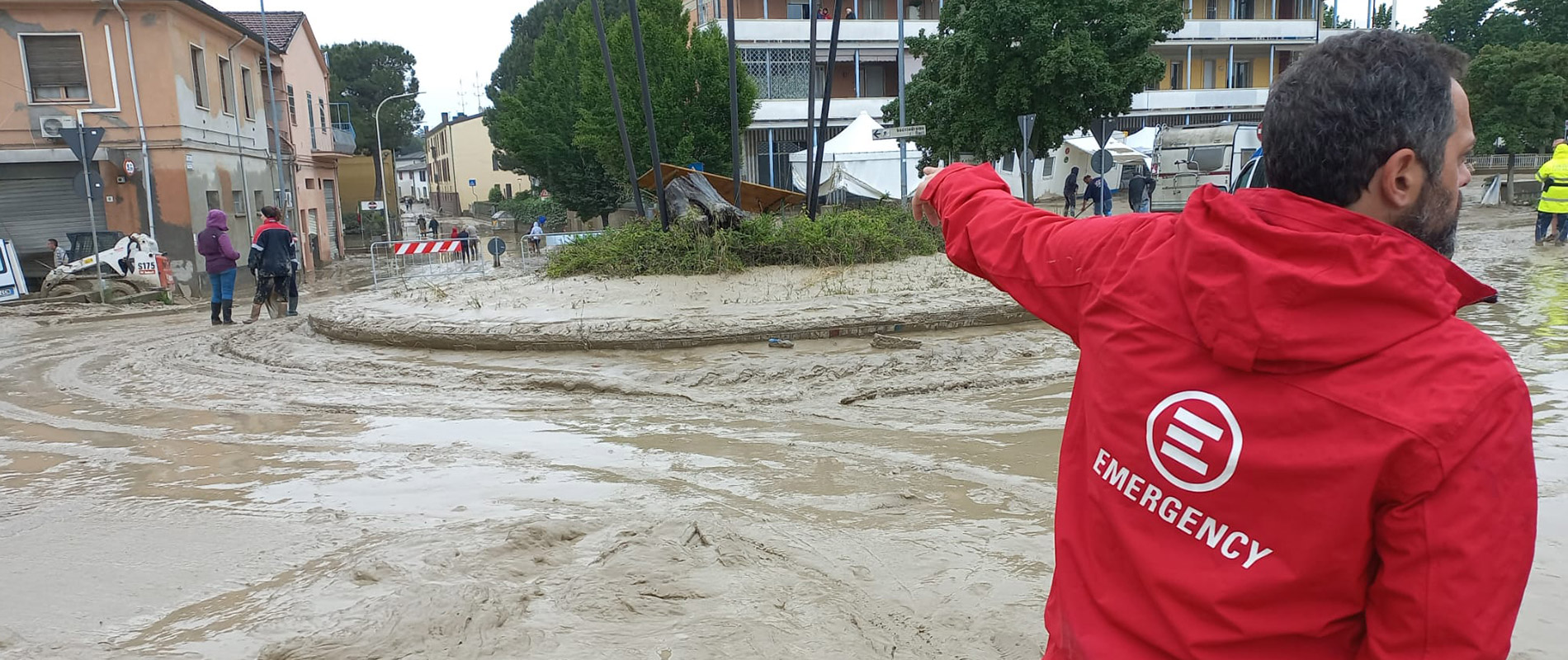 ASSISTANCE TO FLOOD VICTIMS IN FAENZA | EMERGENCY